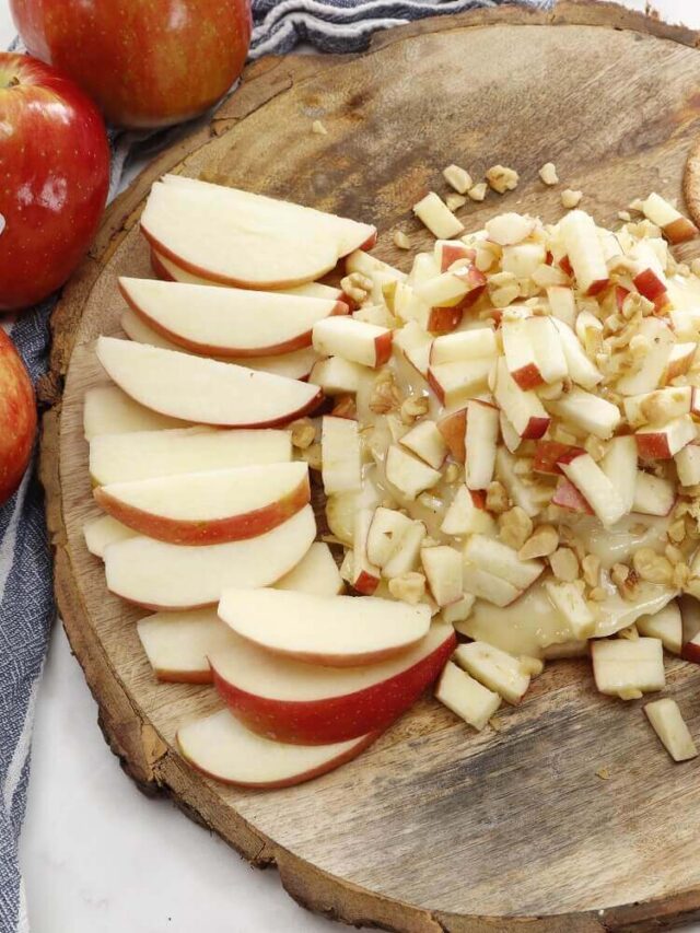 Apple-Walnut Baked Brie - The Produce Moms