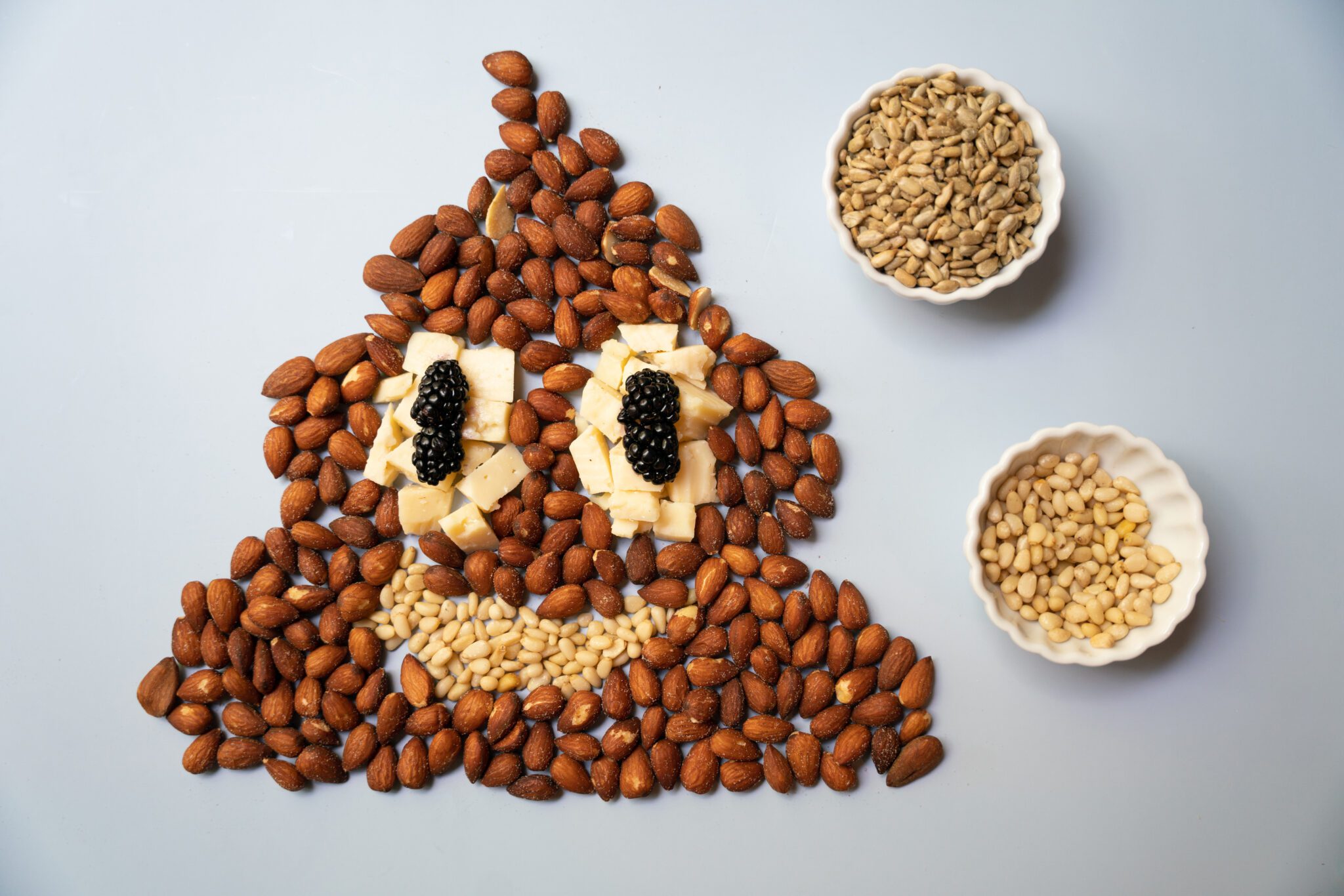 Birthday Party Emoji Trays - The Produce Moms