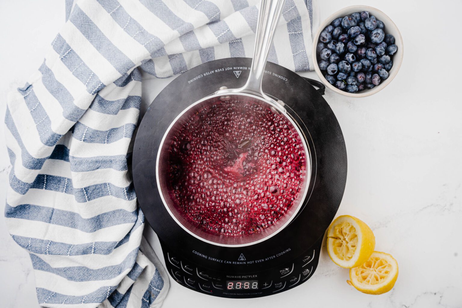Refreshingly Crisp Blueberry Iced Tea With Lemon for Hot Summer Days ...