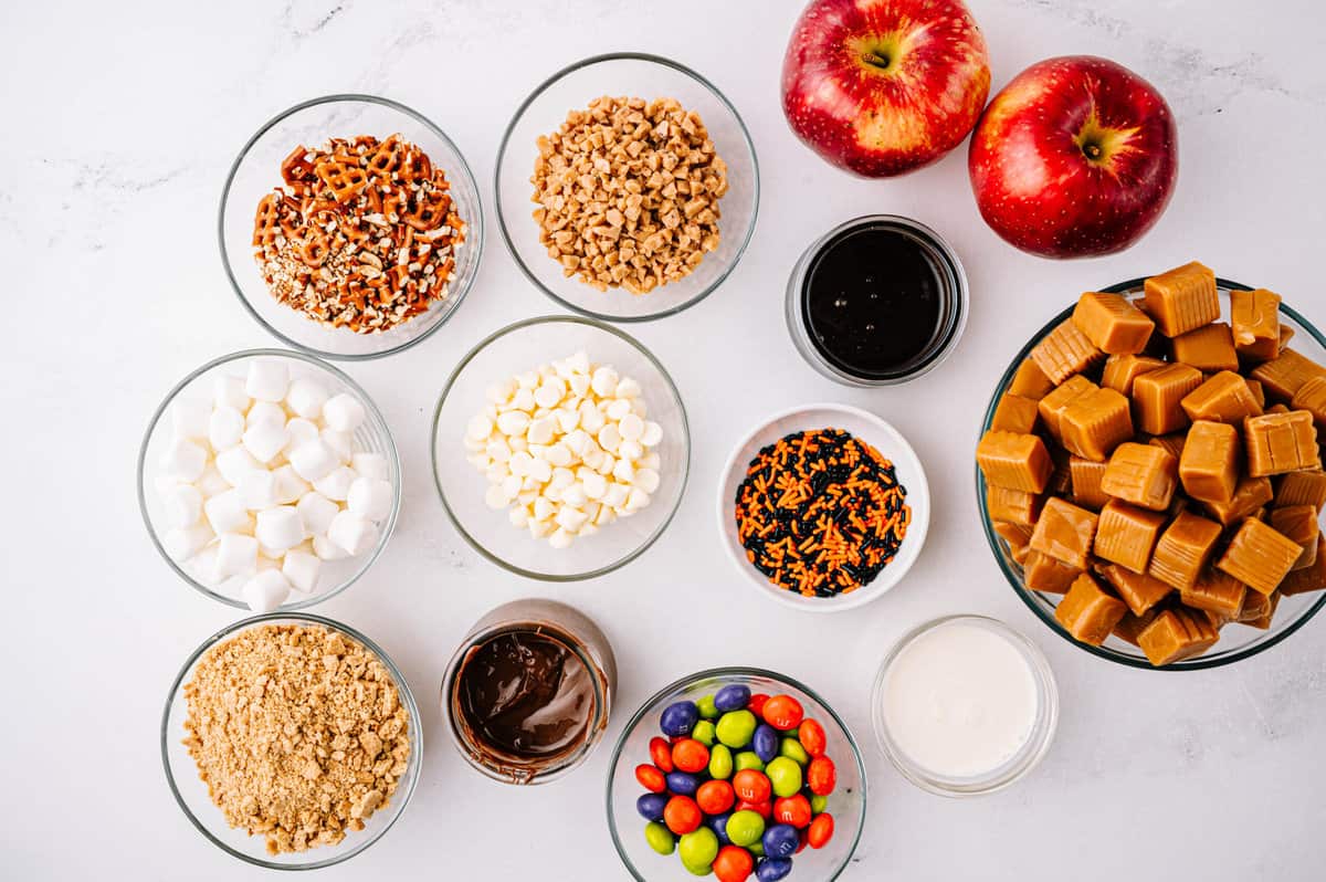 Sheet Pan Caramel Apples - The Produce Moms