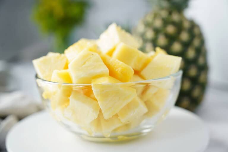 How To Tell When a Pineapple is Ripe - The Produce Moms
