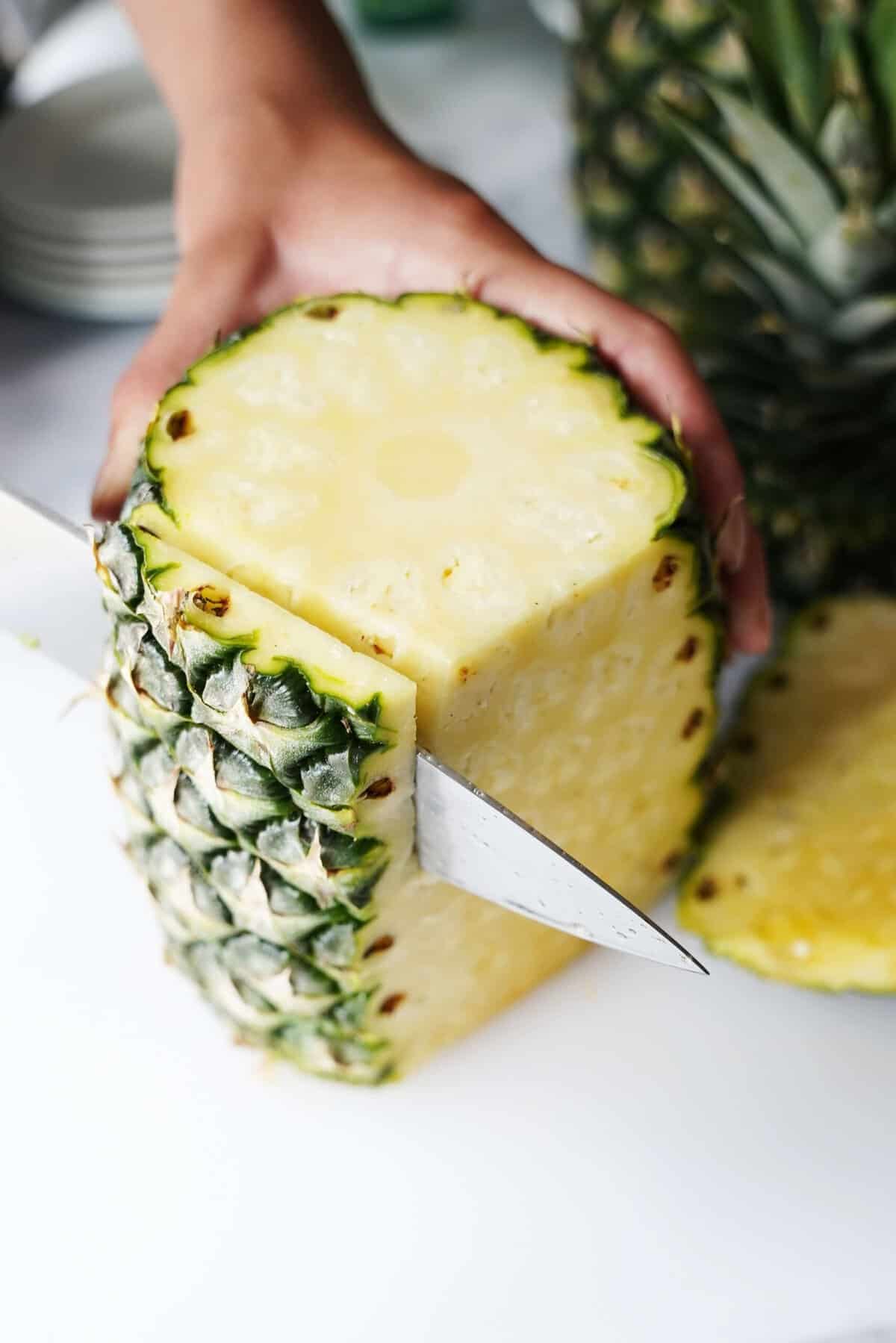 How To Tell When a Pineapple is Ripe - The Produce Moms