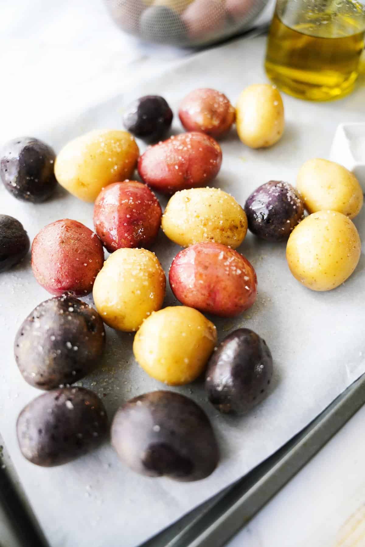 Viral TikTok Baked Potato Flight — The Easiest Appetizer You’ll Ever ...