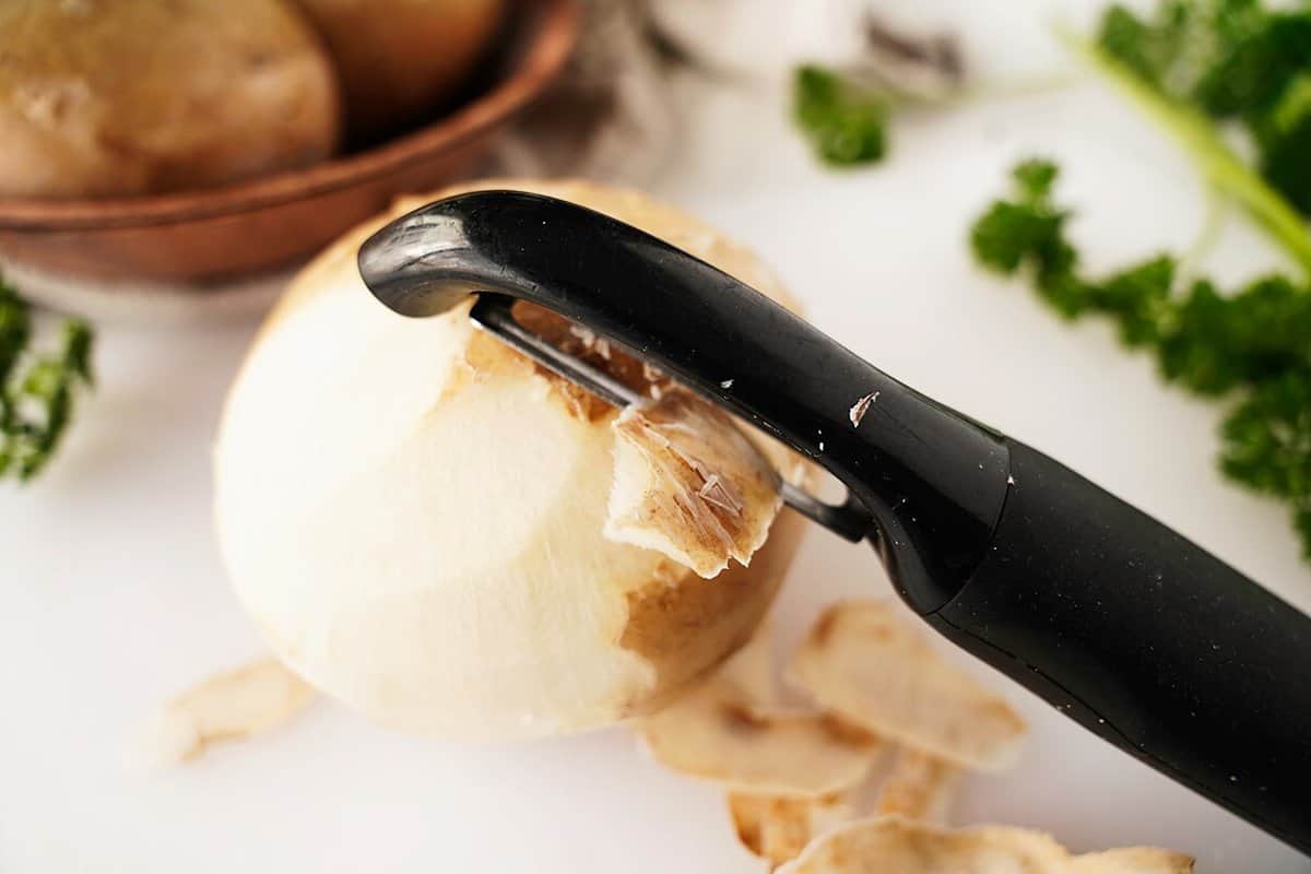 What Does Jicama Taste Like? - The Produce Moms