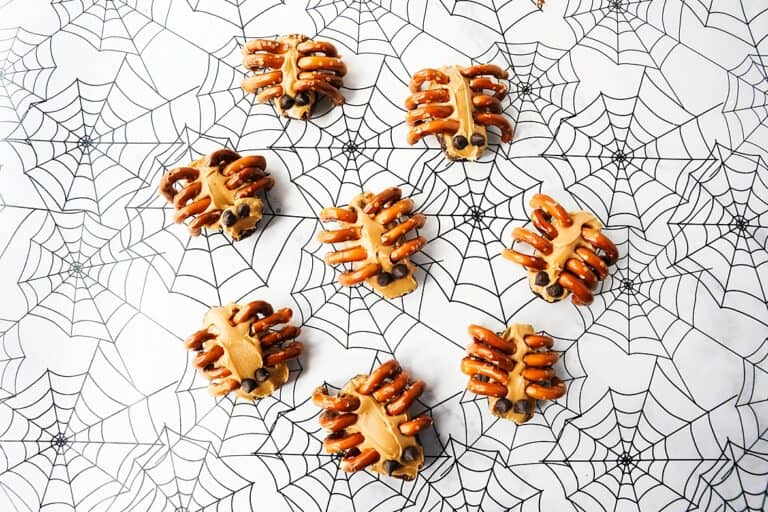 Easy Halloween Treat: Spooky 15-Minute Date Spiders (Healthy ...